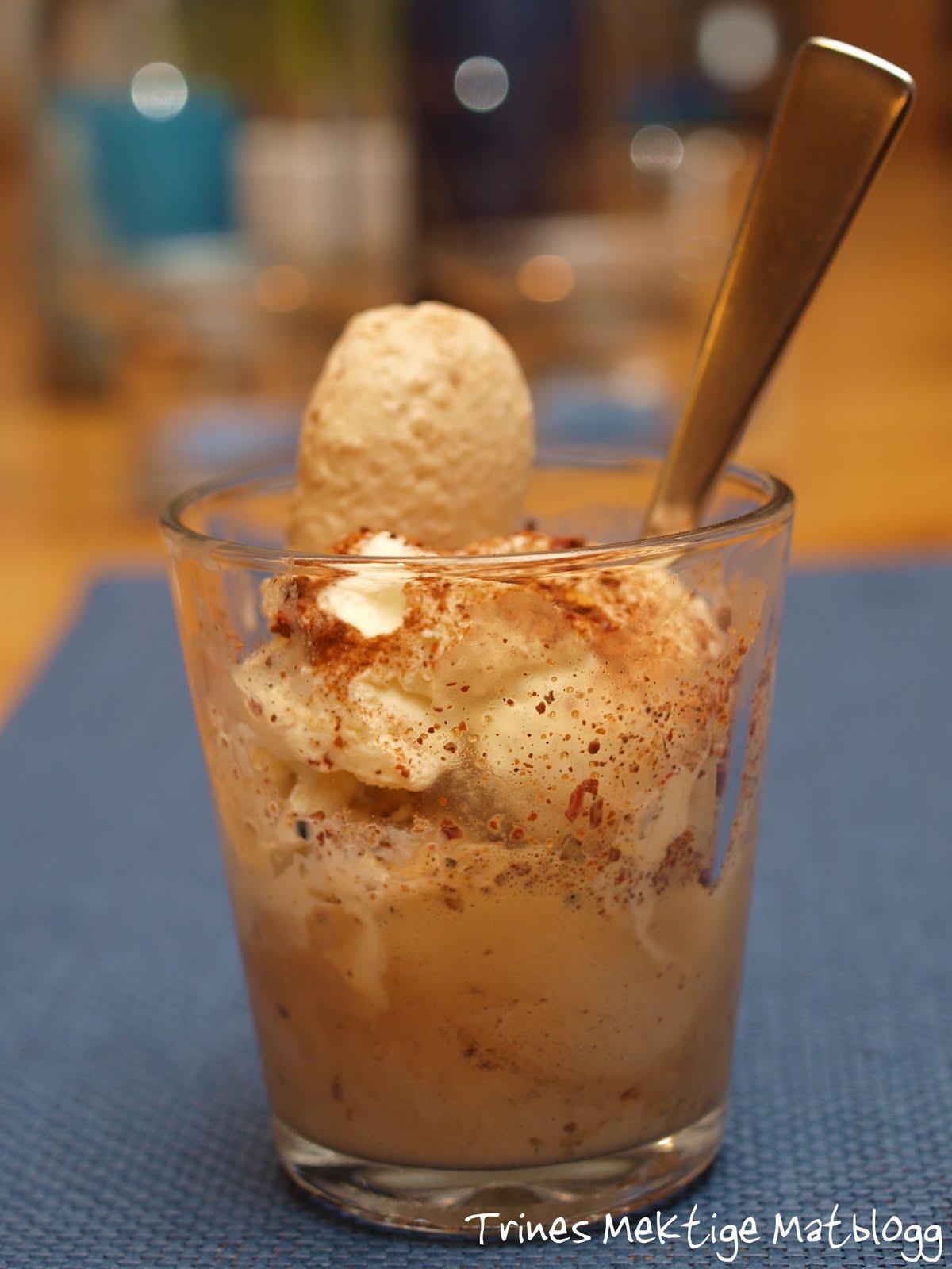 Iskrem med kakao- og chilikrydder | TRINES MATBLOGG