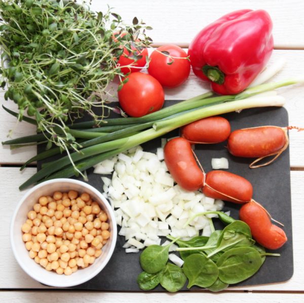 Spansk suppe med chorizo, kikerter og chili | TRINES MATBLOGG