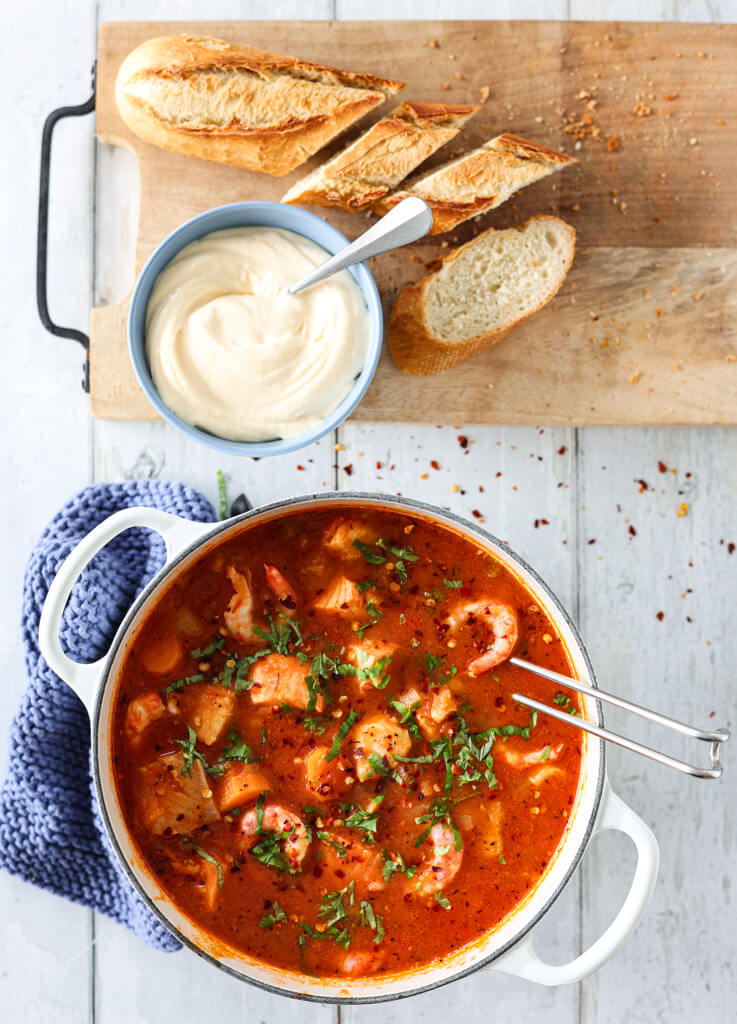 ENKEL BOUILLABAISSE - FRANSK FISKESUPPE MED AIOLI | TRINES MATBLOGG